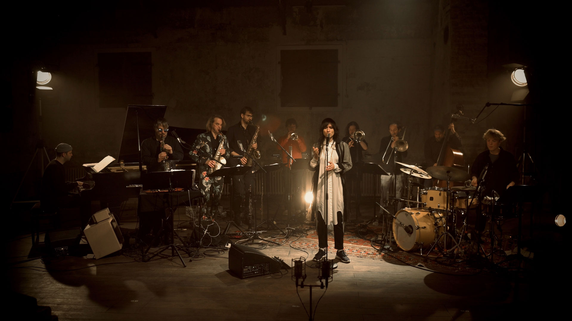 LIUN + The Science Fiction Band - live orchestra - Site officiel de la ...